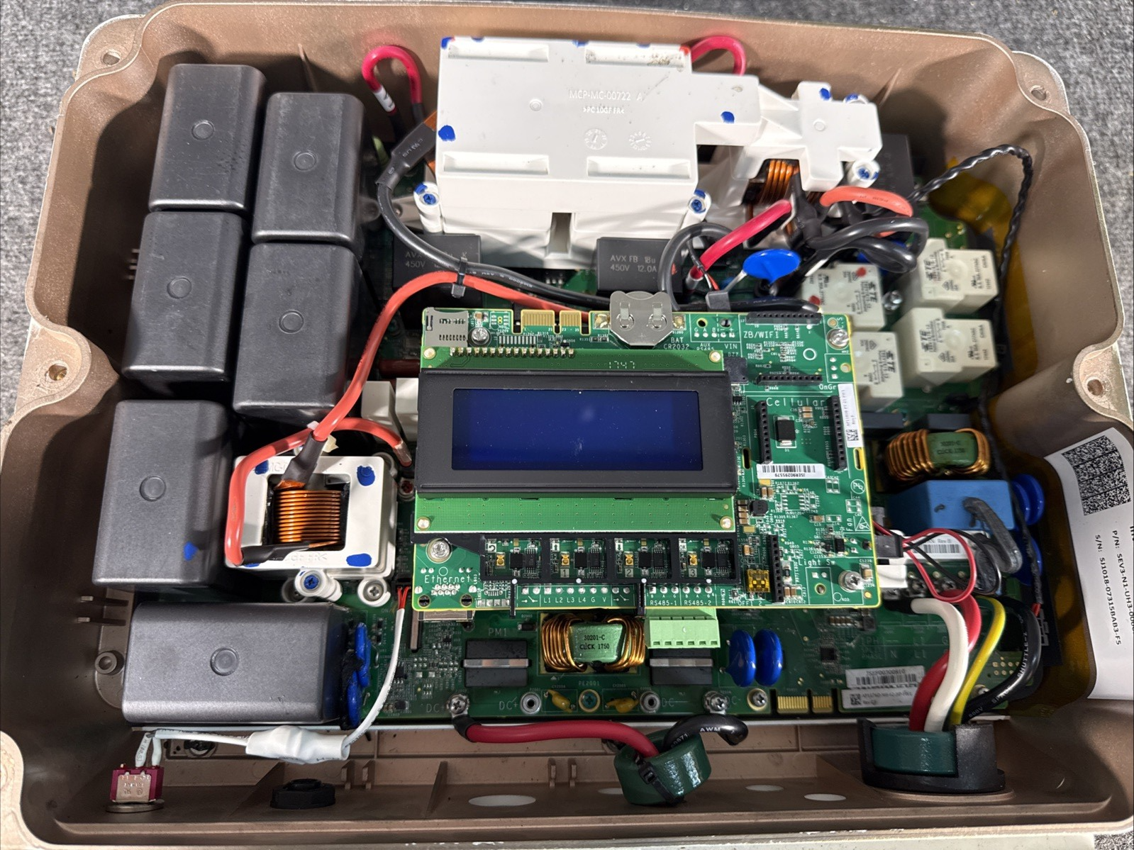 SolarEdge SE7600H - US000BNU4 HD Wave Inverter, 240V, 7600W – Airplane ...